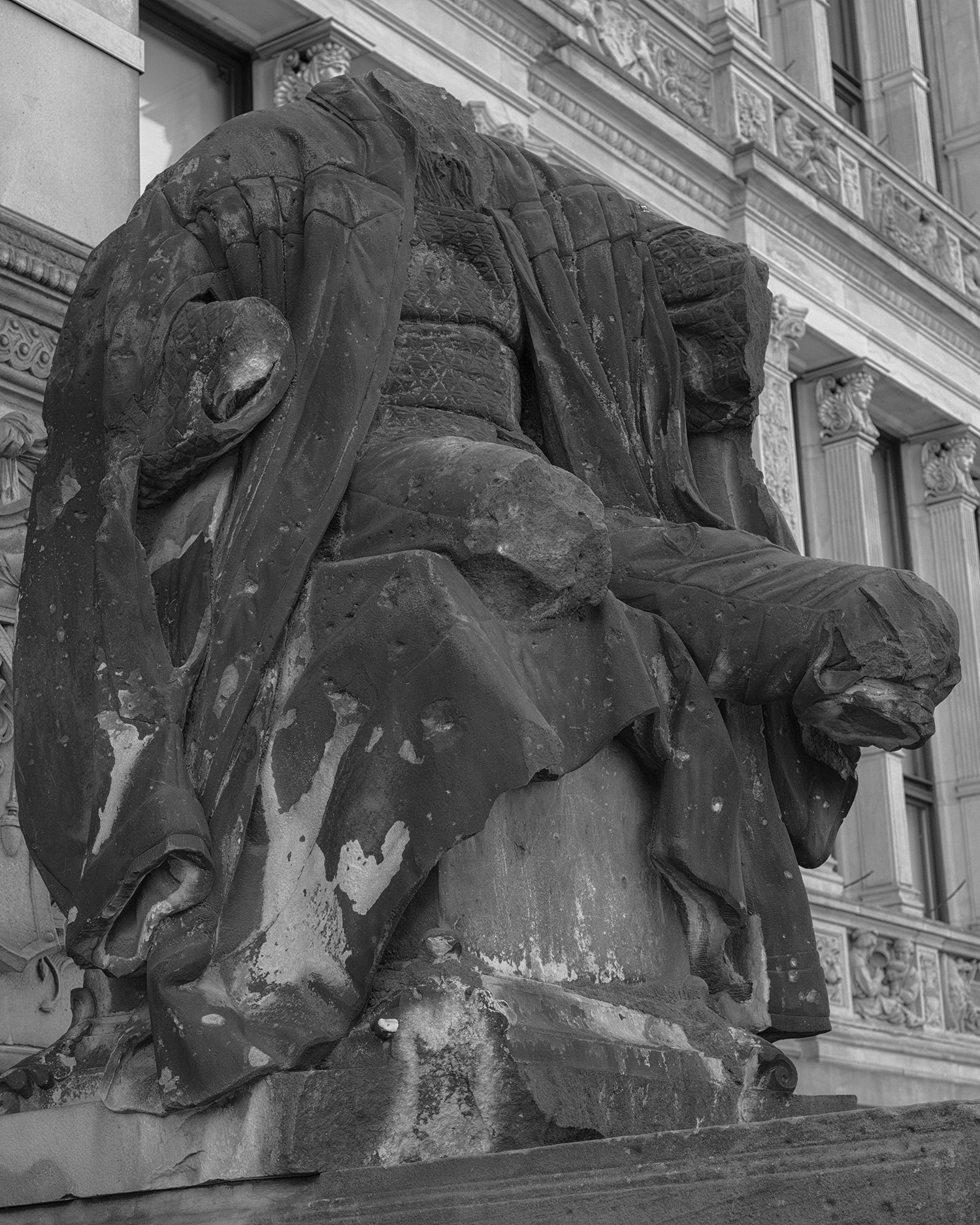 What do photographs do? Interview with Jörg Colberg – FK